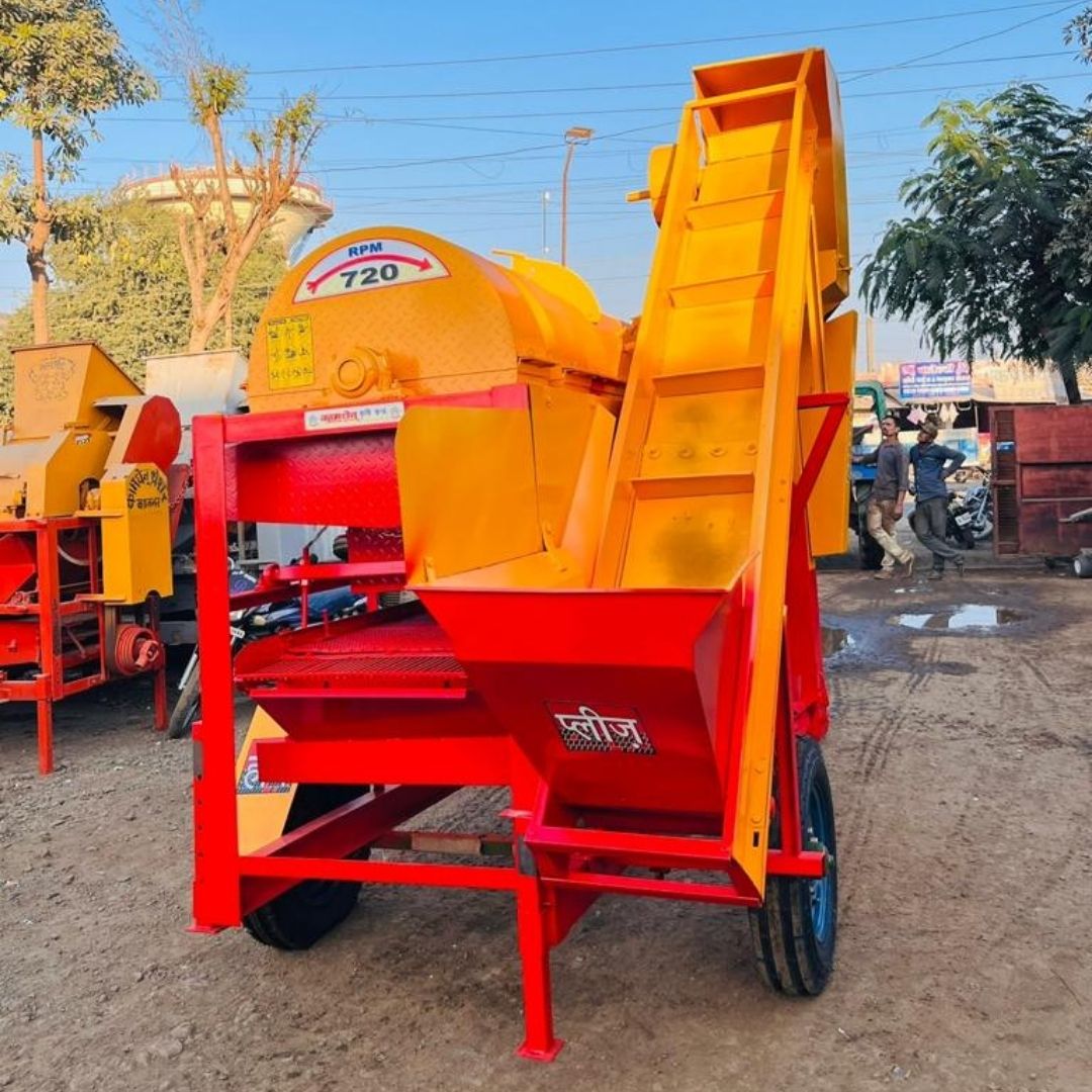 Maize Sheller With Conveyor - Kamdhenu Krishi Yantra
